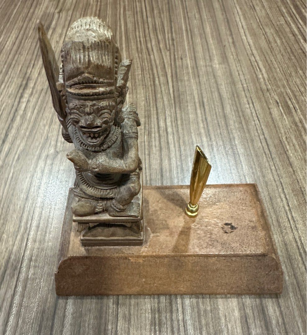 Vintage pen holder, Hobbies & Toys, Memorabilia & Collectibles, Vintage ...
