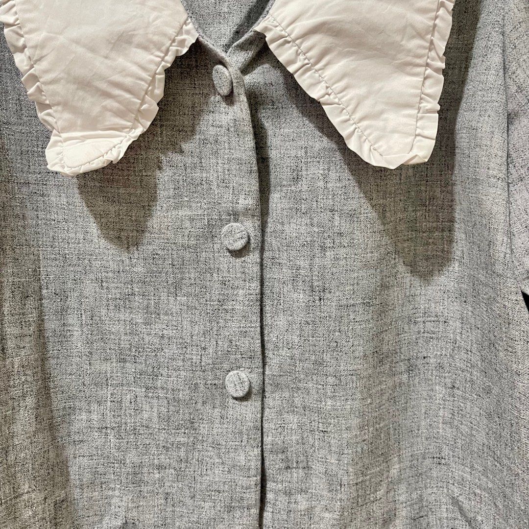 VINTAGE TOP WITH COLLAR, Women's Fashion, Tops, Blouses on Carousell