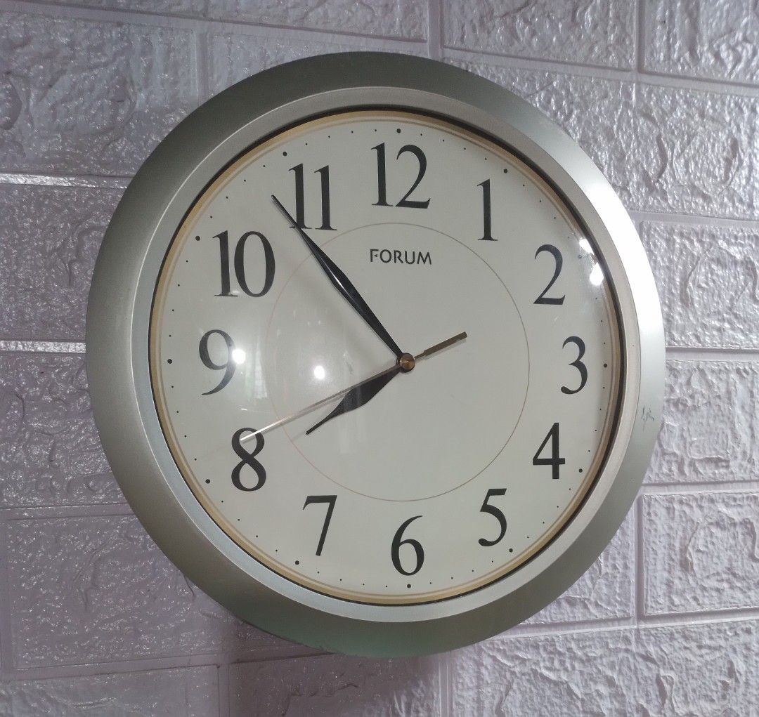 Wall clock plastic, Furniture & Home Living, Home Decor, Clocks on ...