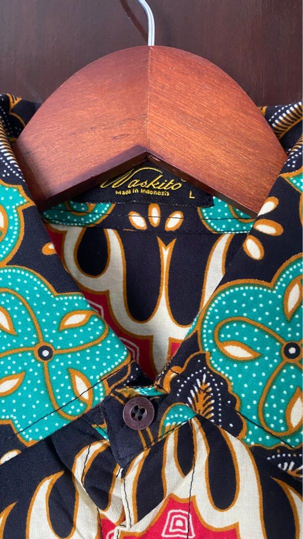 Waskito Batik Modern, Fesyen Pria, Pakaian , Atasan di Carousell