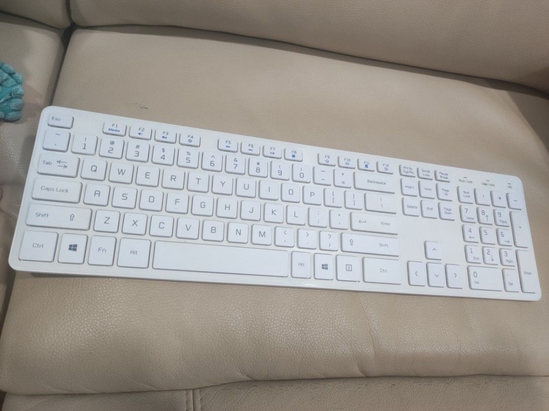 Wireless B.Friend Keyboard with Box, Computers & Tech, Parts ...