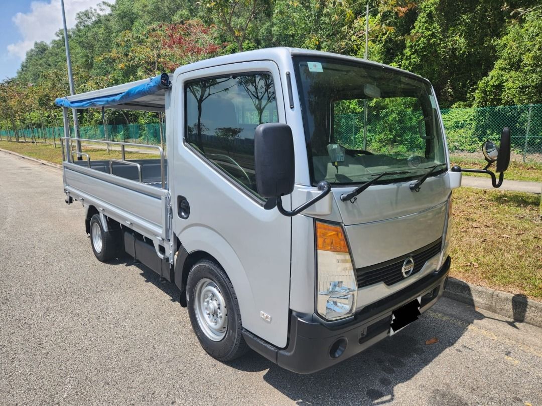 10ft lorry rental, Cars, Commercial Vehicles, Rentals on Carousell