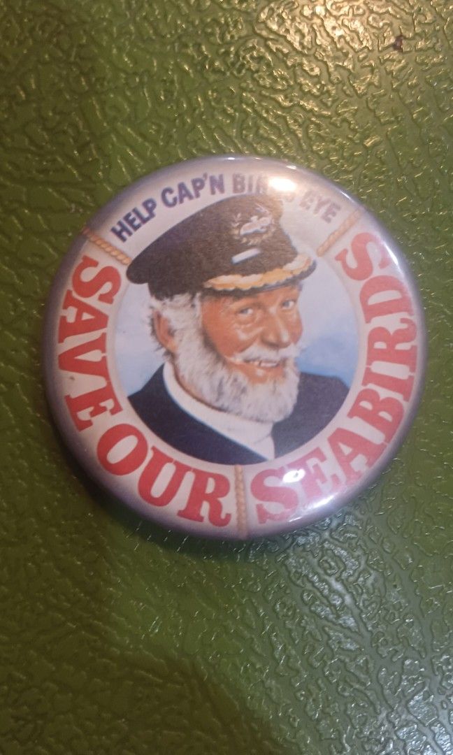 1980s pin captain bird eye badge 'help cap', Hobbies & Toys ...