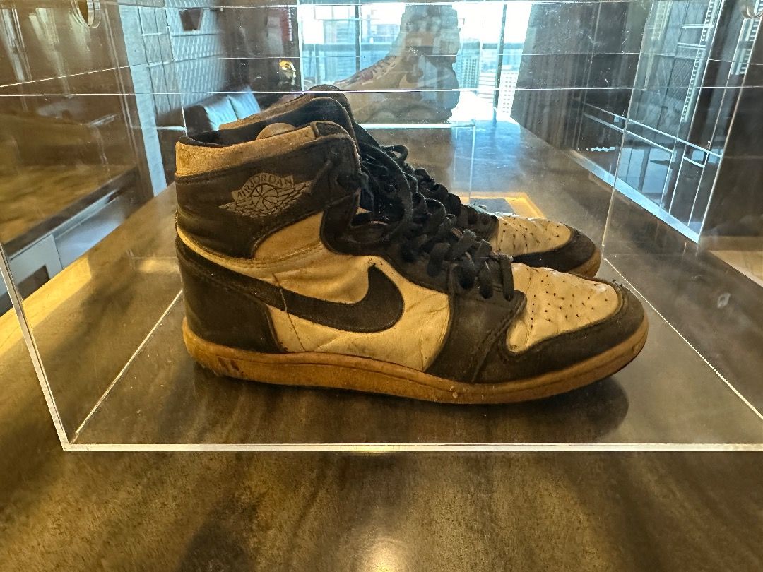 1985 Jordan 1 OG Black/ White Panda, Men's Fashion, Footwear, Sneakers ...