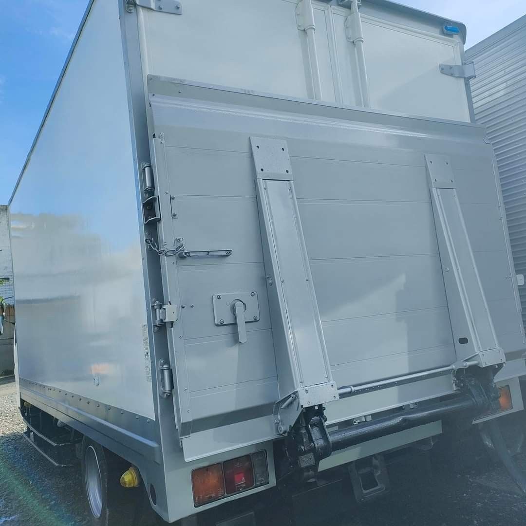 2022 Fuso Canter Reefer Van 14ft Wide with lifter 6W, Special Vehicles ...