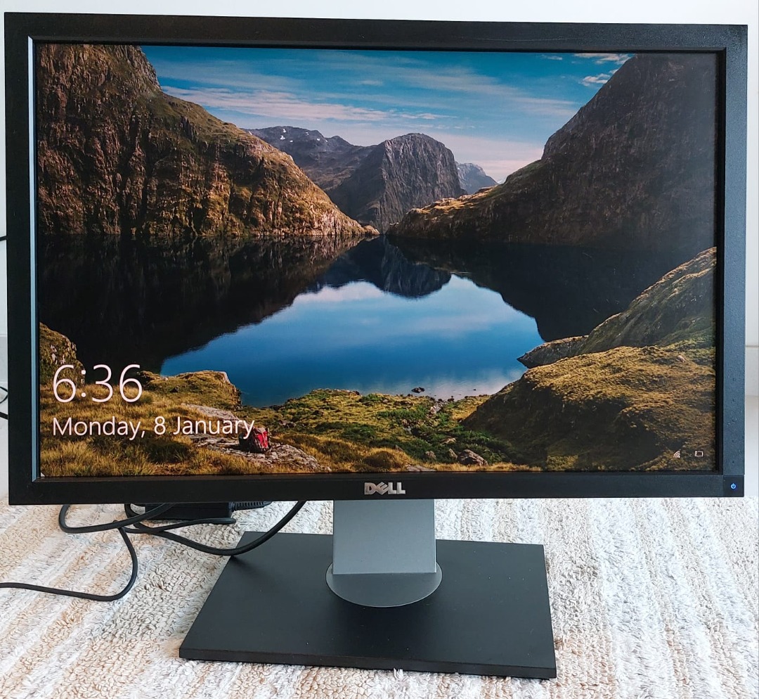 24 inch Dell Ultrasharp U2410 Monitor, Computers & Tech, Parts ...