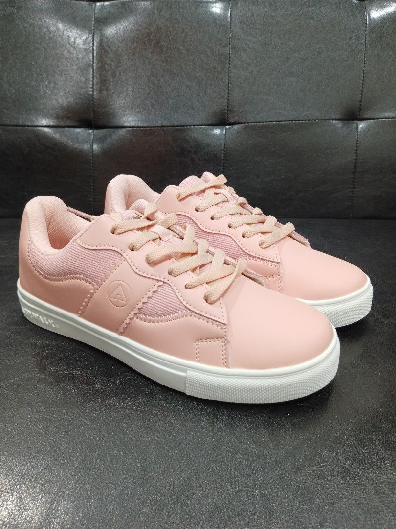 Airwalk Pink Sneakers, Women's Fashion, Footwear, Sneakers on Carousell