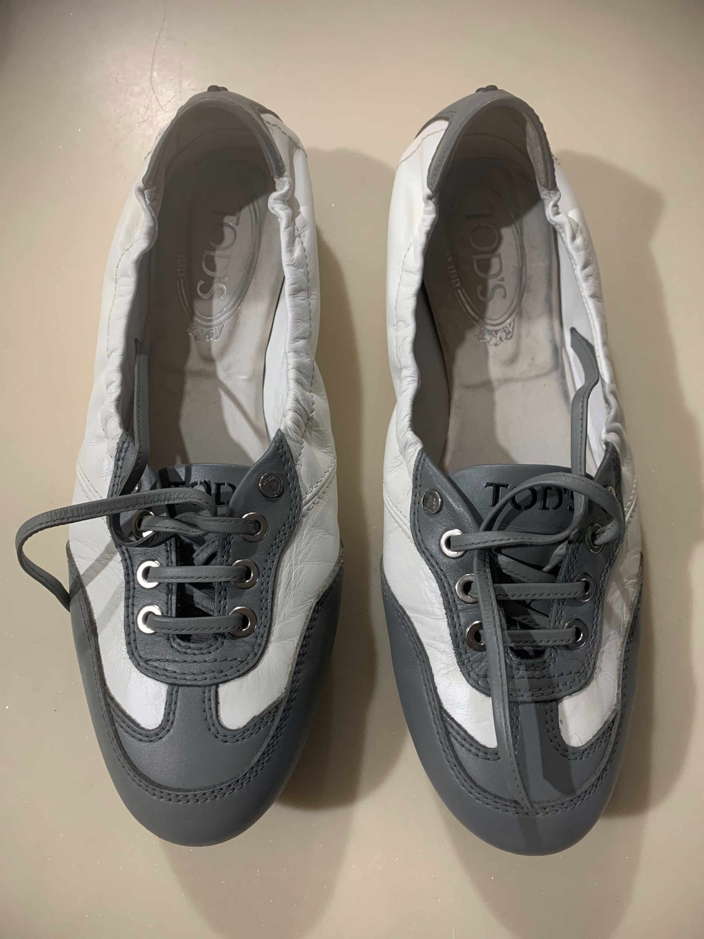 Authentic Women Leather Tod Shoe, Luxury, Sneakers & Footwear on Carousell