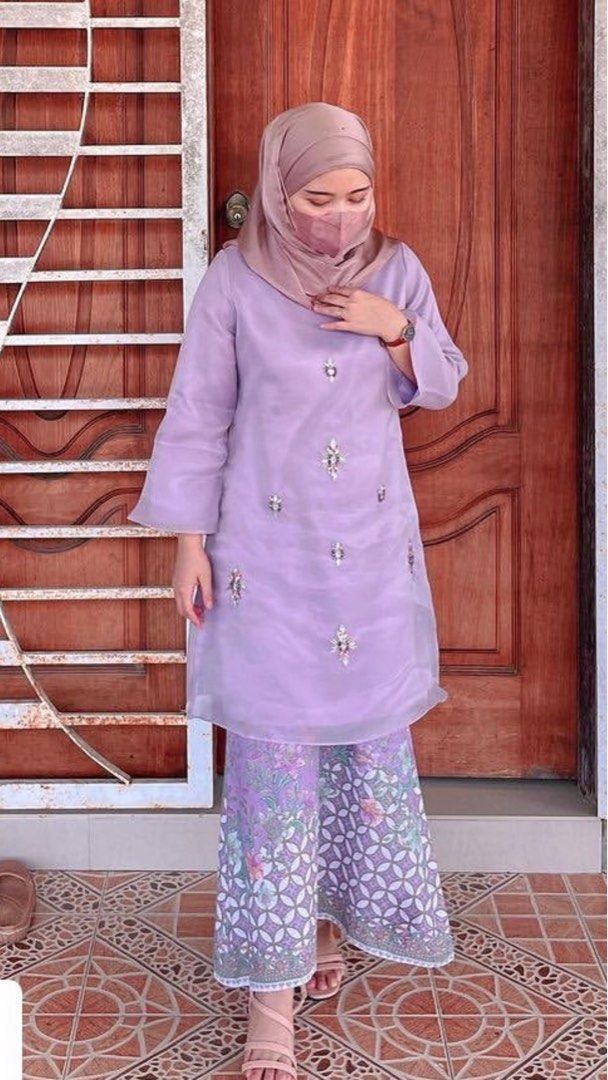 Baju kurung By Intan Aziz(prelove), Women's Fashion, Muslimah Fashion ...