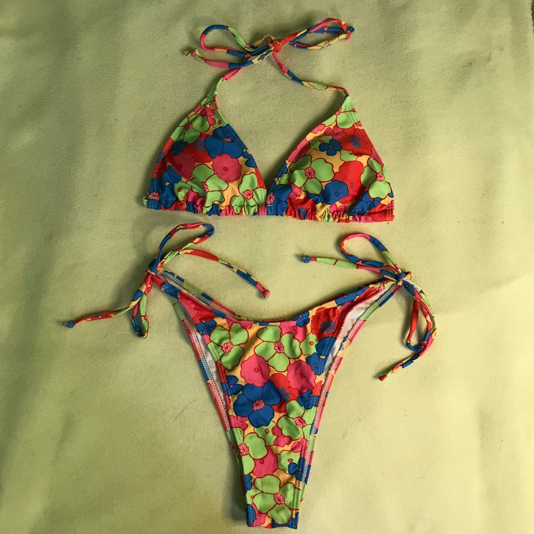 Beacon Cute Floral Tie Top & Bottom Two-piece Swimsuit, Women's Fashion ...