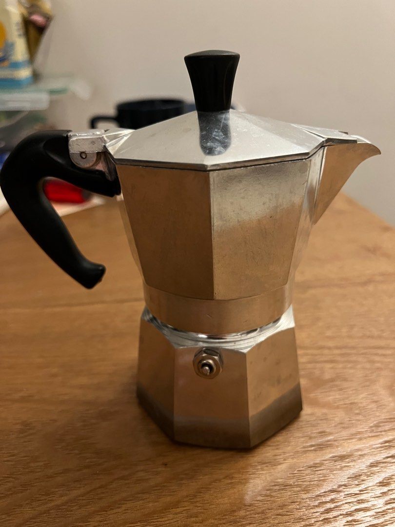 Bialetti Moka Express, TV & Home Appliances, Kitchen Appliances, Coffee ...