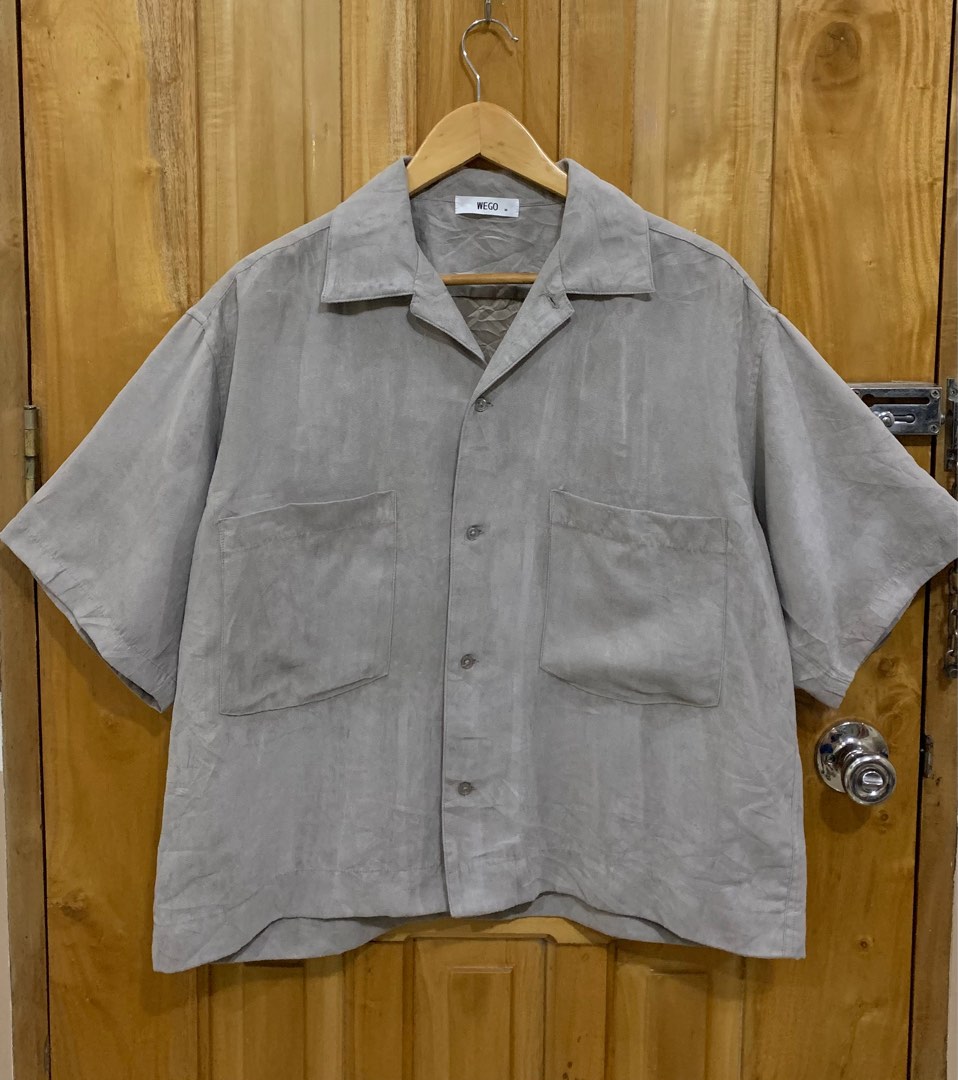 Boxy cropped fit suede cuban polo, Men's Fashion, Tops & Sets, Tshirts ...
