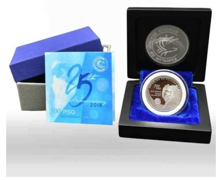 BSP 7OTH AND 25TH 500 PISO COMMEMORATIVE SILVER COINS COMPLETE SET WITH ...