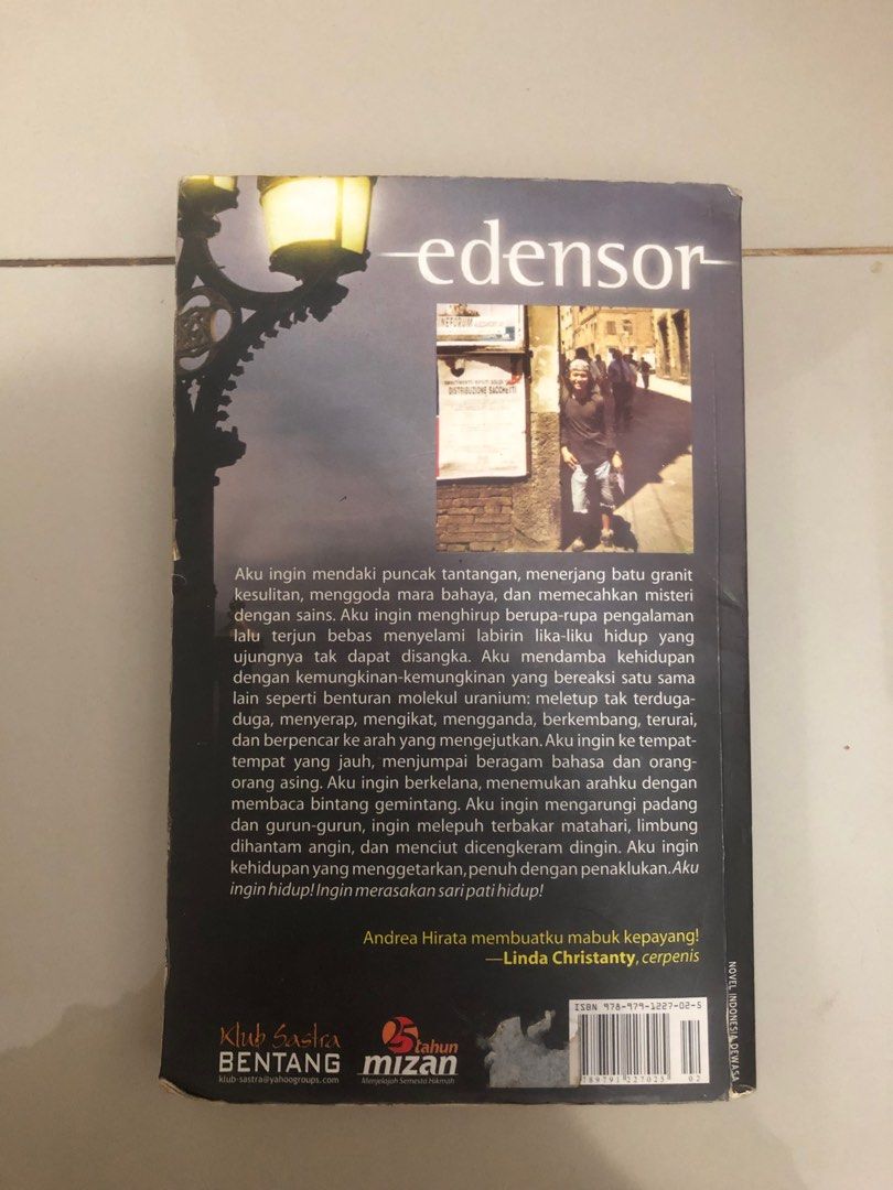 Buku Edensor Andrea Hirata, Buku & Alat Tulis, Buku di Carousell