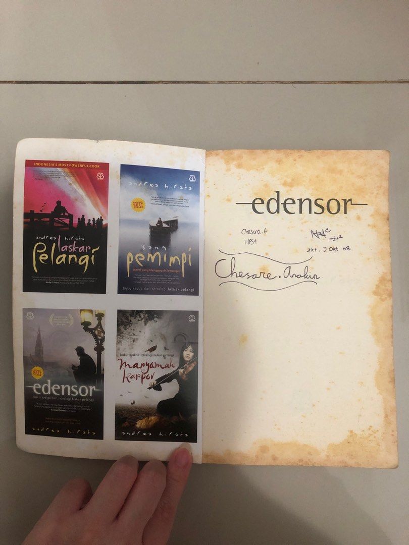 Buku Edensor Andrea Hirata, Buku & Alat Tulis, Buku di Carousell
