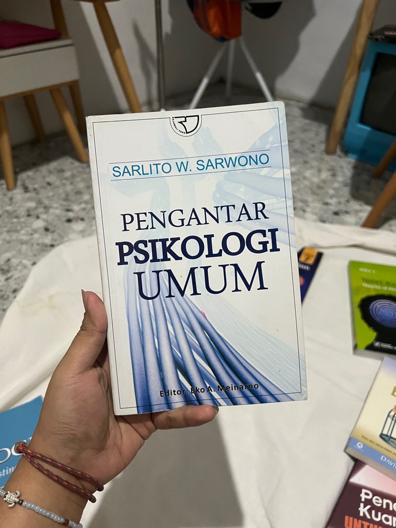 Buku Psikologi Pengantar Psikologi Umum Penulis: Sarlito W. Sarwono ORIGINAL!, Buku & Alat Tulis ...