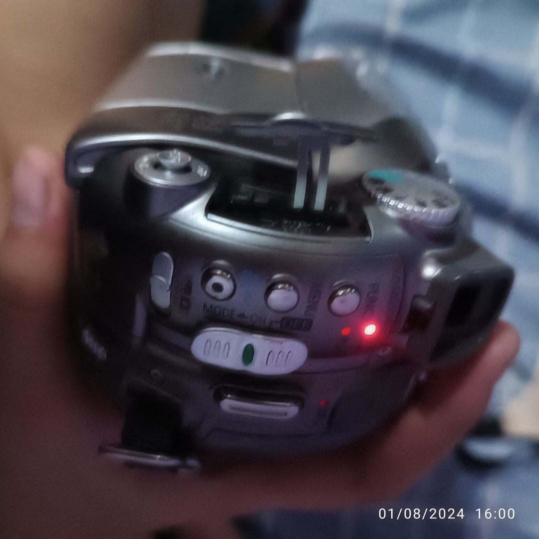 Canon Digital Camera dc40, Photography, Cameras on Carousell