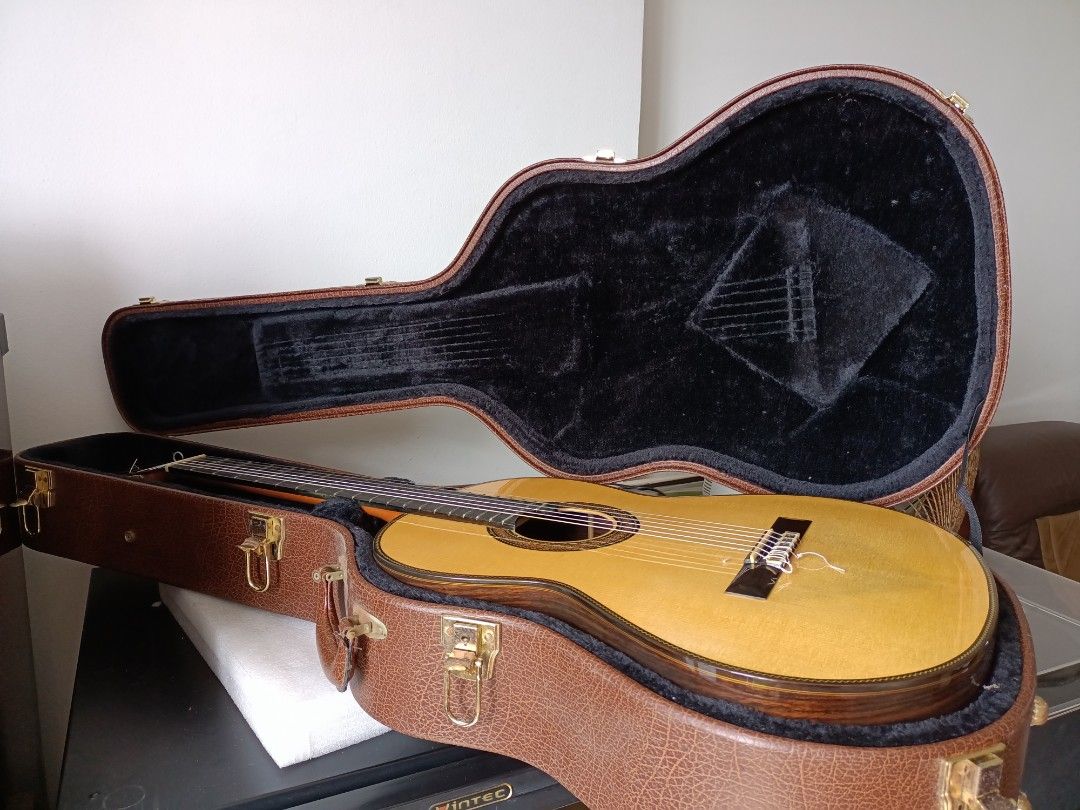 PACO Castillo 205 Classical Guitar. Made in Spain., Hobbies & Toys ...