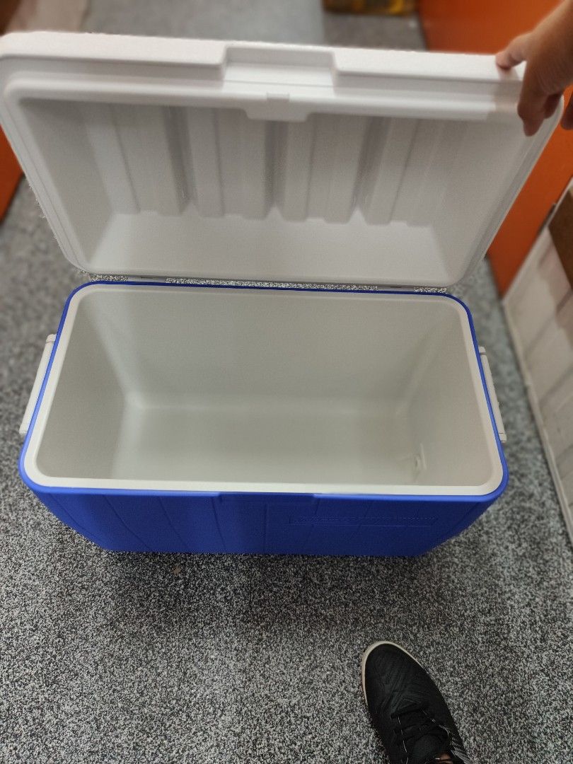 Cold items Storage Box, Everything Else on Carousell