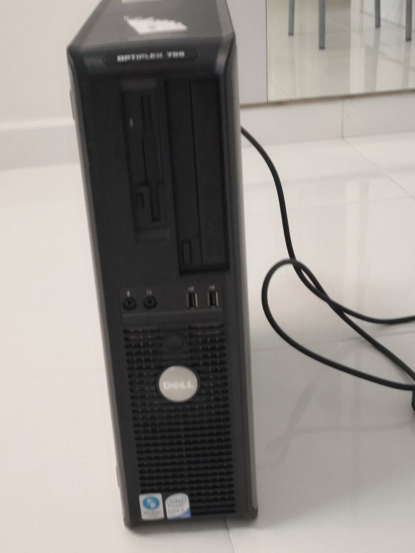 DELL Desktop PC (no monitor and keyboard and mouse) only the main unit ...