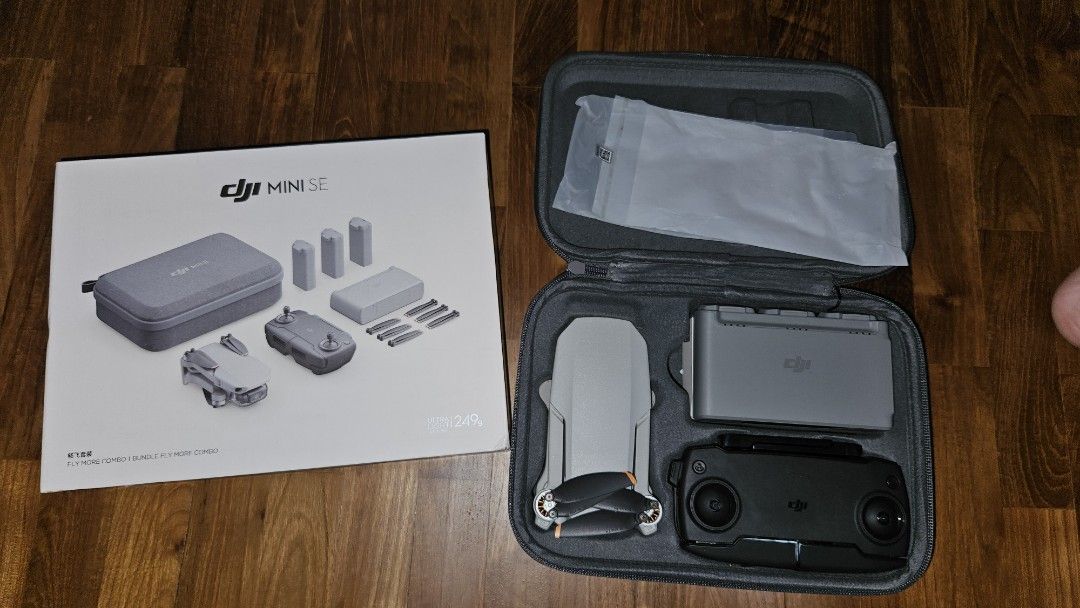 DJI Mini SE Combo, Photography, Drones on Carousell