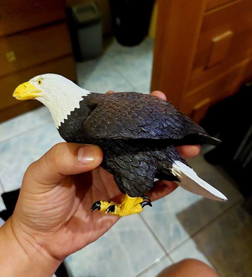 Eagle Pigurin, Furniture & Home Living, Home Decor, Other Home Decor on ...