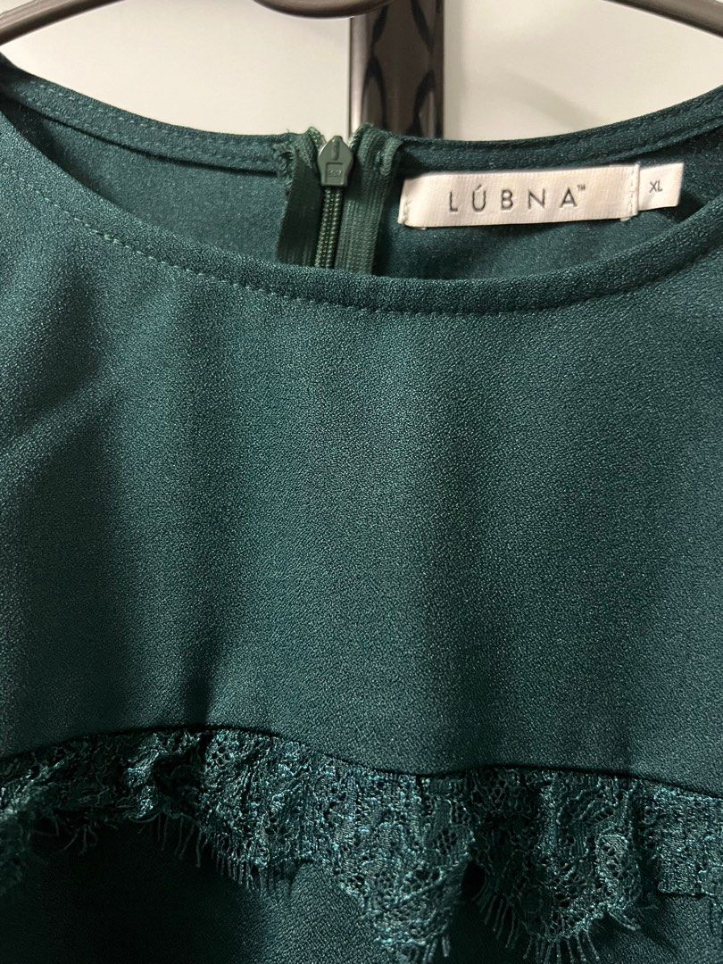 EMERALD GREEN LUBNA, Women's Fashion, Muslimah Fashion, Baju Kurung ...