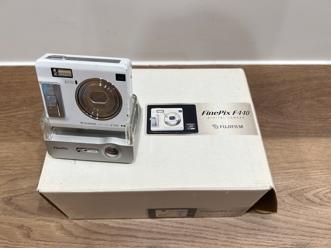 富士Fujifilm f440/CCD/數位相機, 相機攝影, 相機在旋轉拍賣