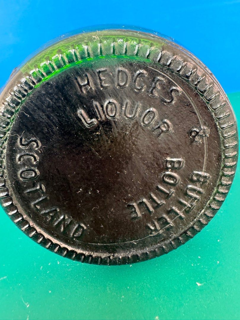 HEDGES & BUTLER ROYER DE LUXE SCOTCH WHISKY 750ml 1980s, Food & Drinks ...