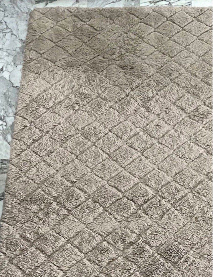 Hooga Carpet, Furniture & Home Living, Home Decor, Carpets, Mats ...