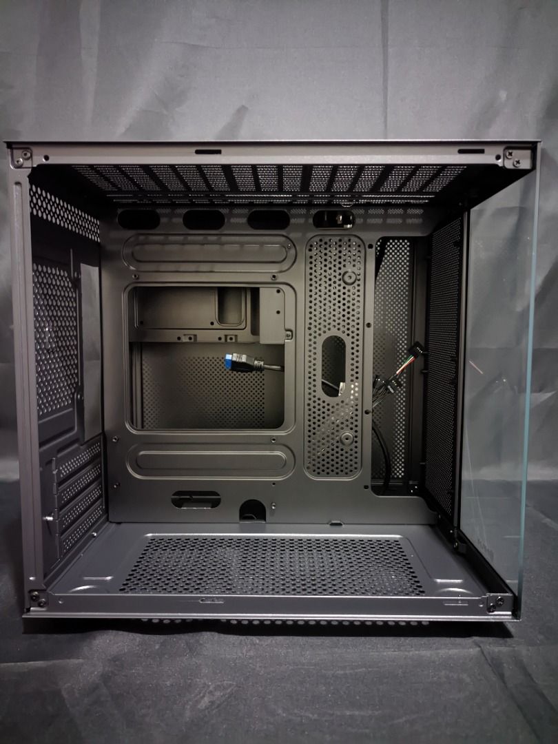 Inplay Seaview Pavilion Dual Chamber Mesh Tempered Glass Micro Atx PC ...