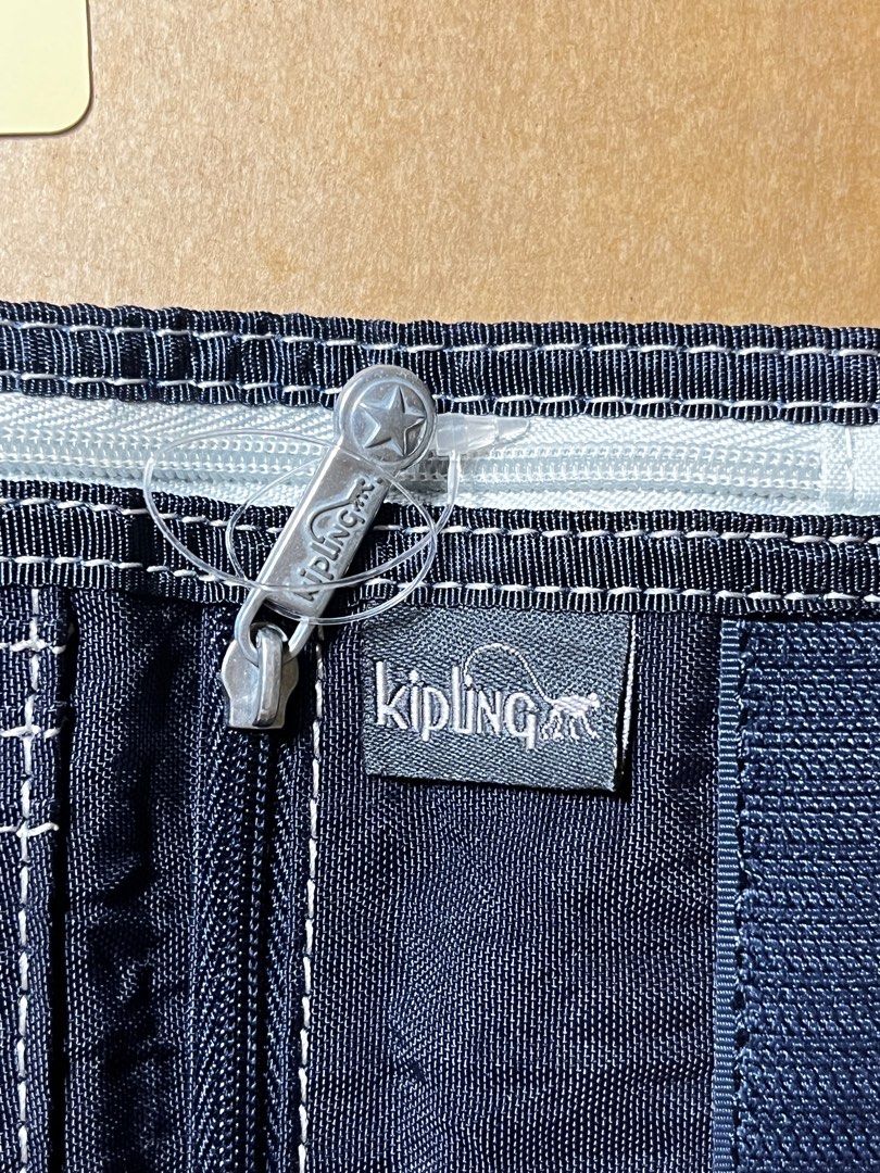Kipling velcro wallet, Women's Fashion, Bags & Wallets, Wallets & Card ...