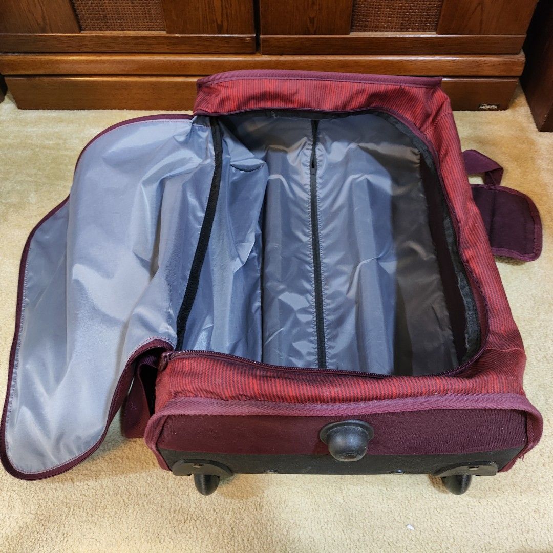 Kipsta roller bag essential Decathlon 30L, Women's Fashion, Bags ...