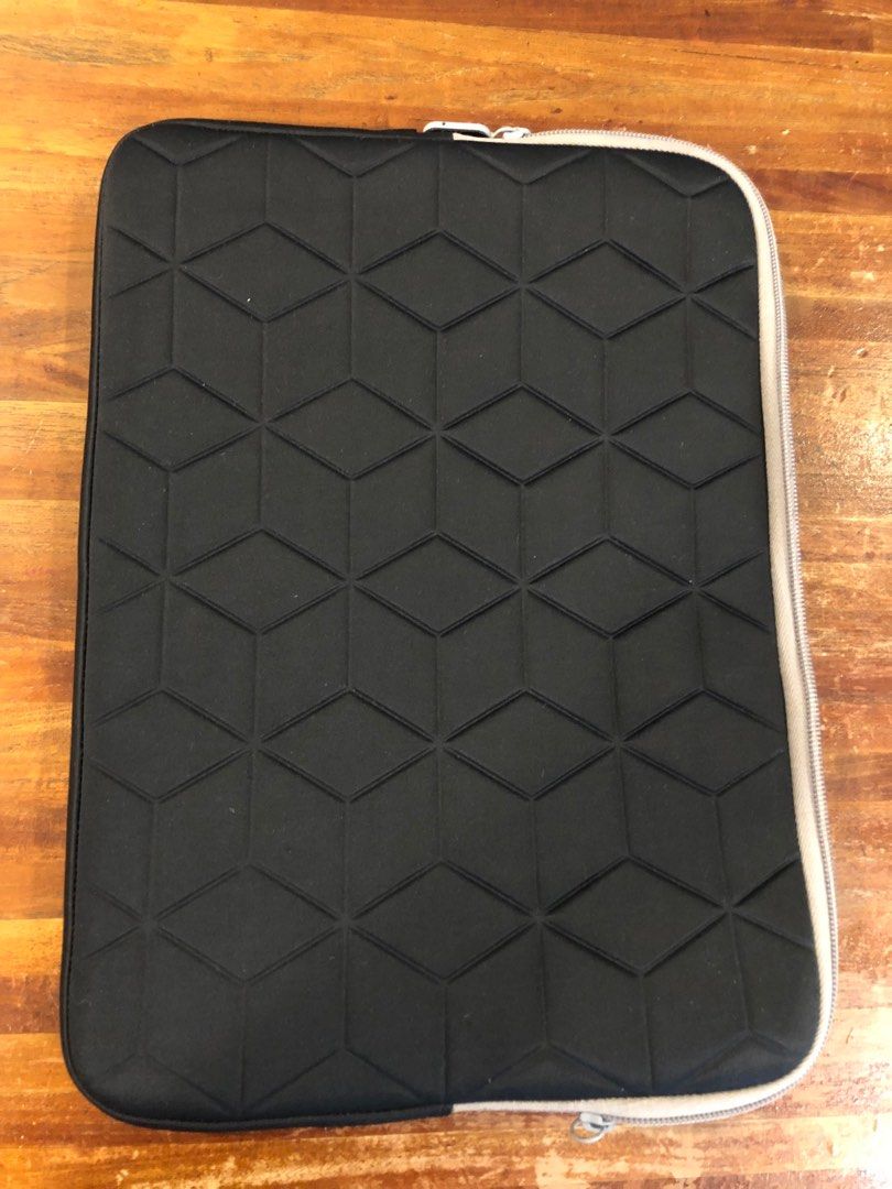 Laptop / Tablet carry case (15 inch), Computers & Tech, Parts ...