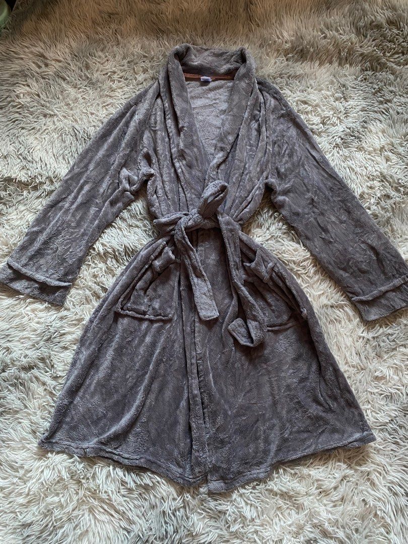 Liz claiborne bathrobe, Women's Fashion, Undergarments & Loungewear on ...