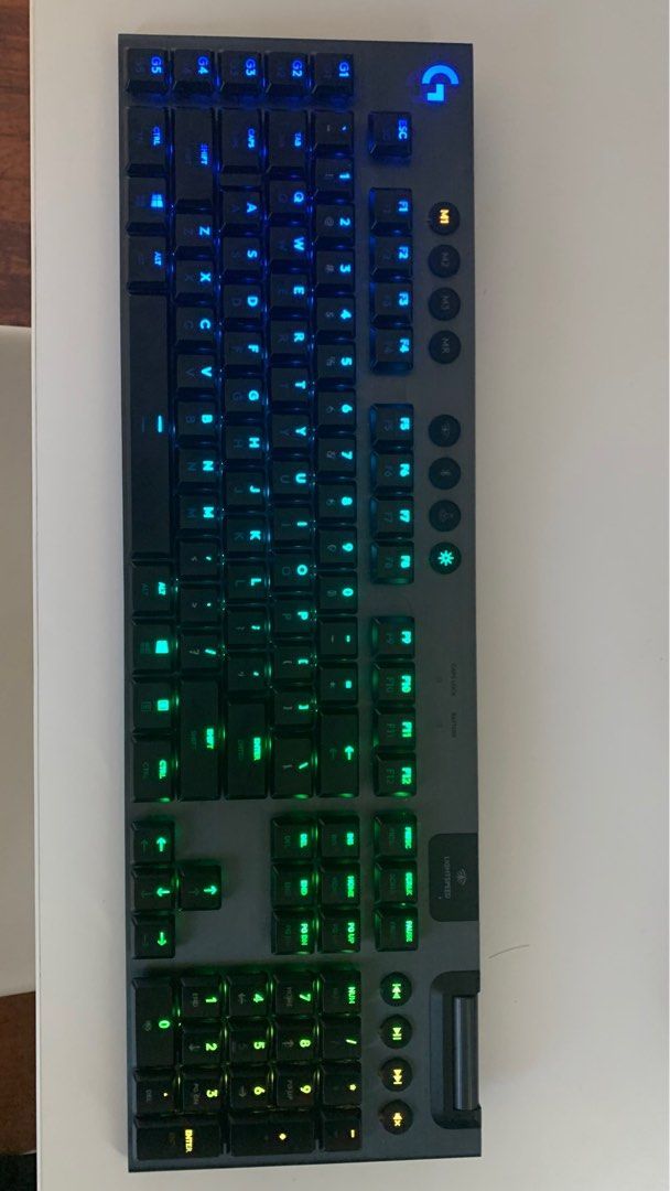 Logitech G915 Fullsized Clicky, Computers & Tech, Parts & Accessories ...