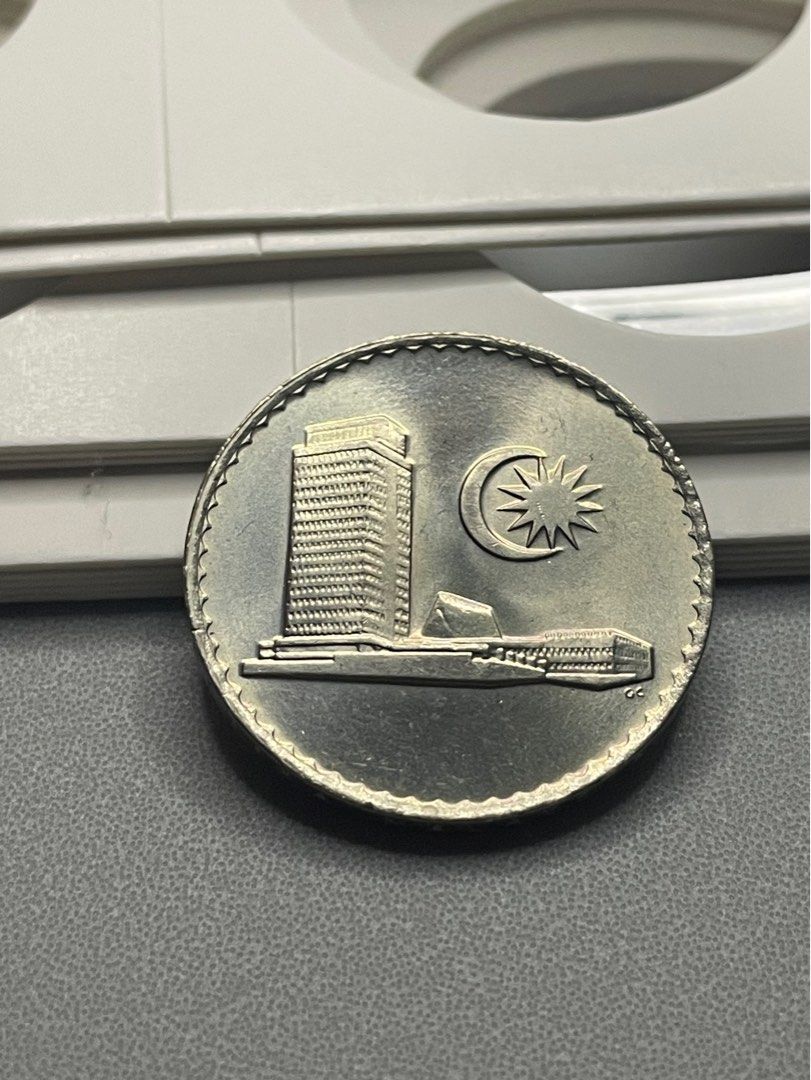 Malaysia 50sen 1986 semi keydate parliament duit lama syiling, Hobbies & Toys, Collectibles ...