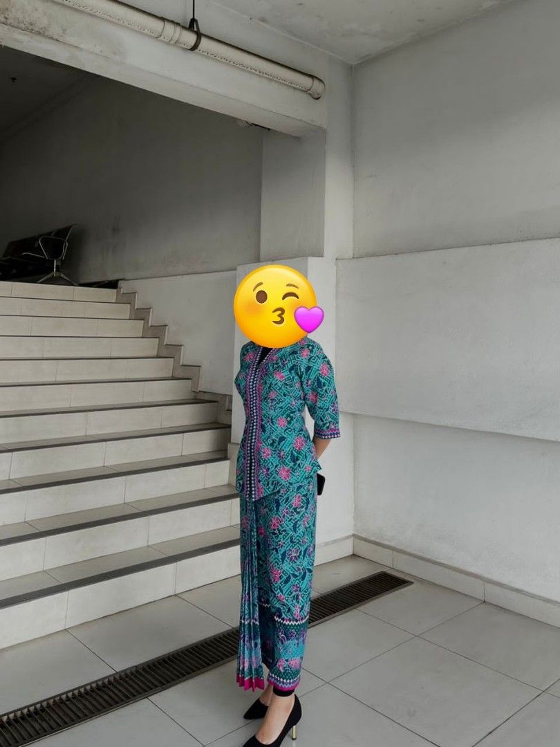 MAS STEWARDESS UNIFORM / AIRLINES UNIFORM, Women's Fashion, Muslimah ...