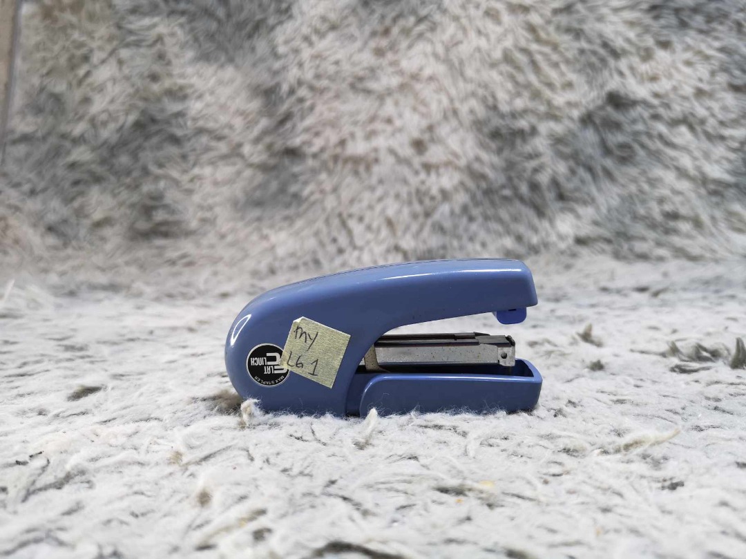 Max Stapler Flat Clinch Stapler, Hobbies & Toys, Stationary & Craft ...