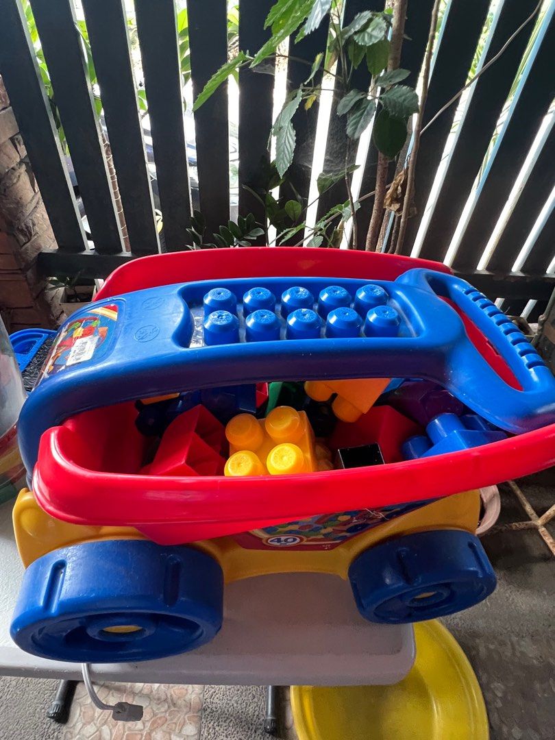 Mega Blocks Fill and Dump, Hobbies & Toys, Toys & Games on Carousell