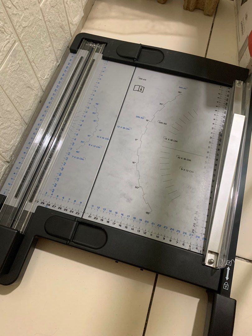 Monolith Paper Cutter 2 in 1, Hobbies & Toys, Stationary & Craft, Craft ...