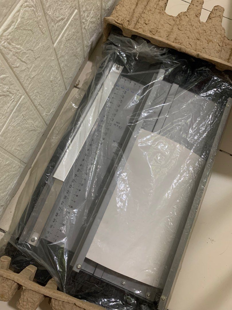 Monolith Paper Cutter 2 in 1, Hobbies & Toys, Stationary & Craft, Craft ...