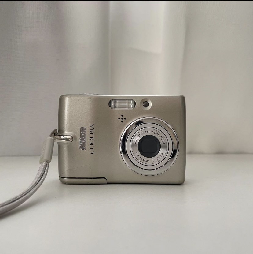 Nikon Coolpix L11 (2007) - digicam, Photography, Cameras on Carousell