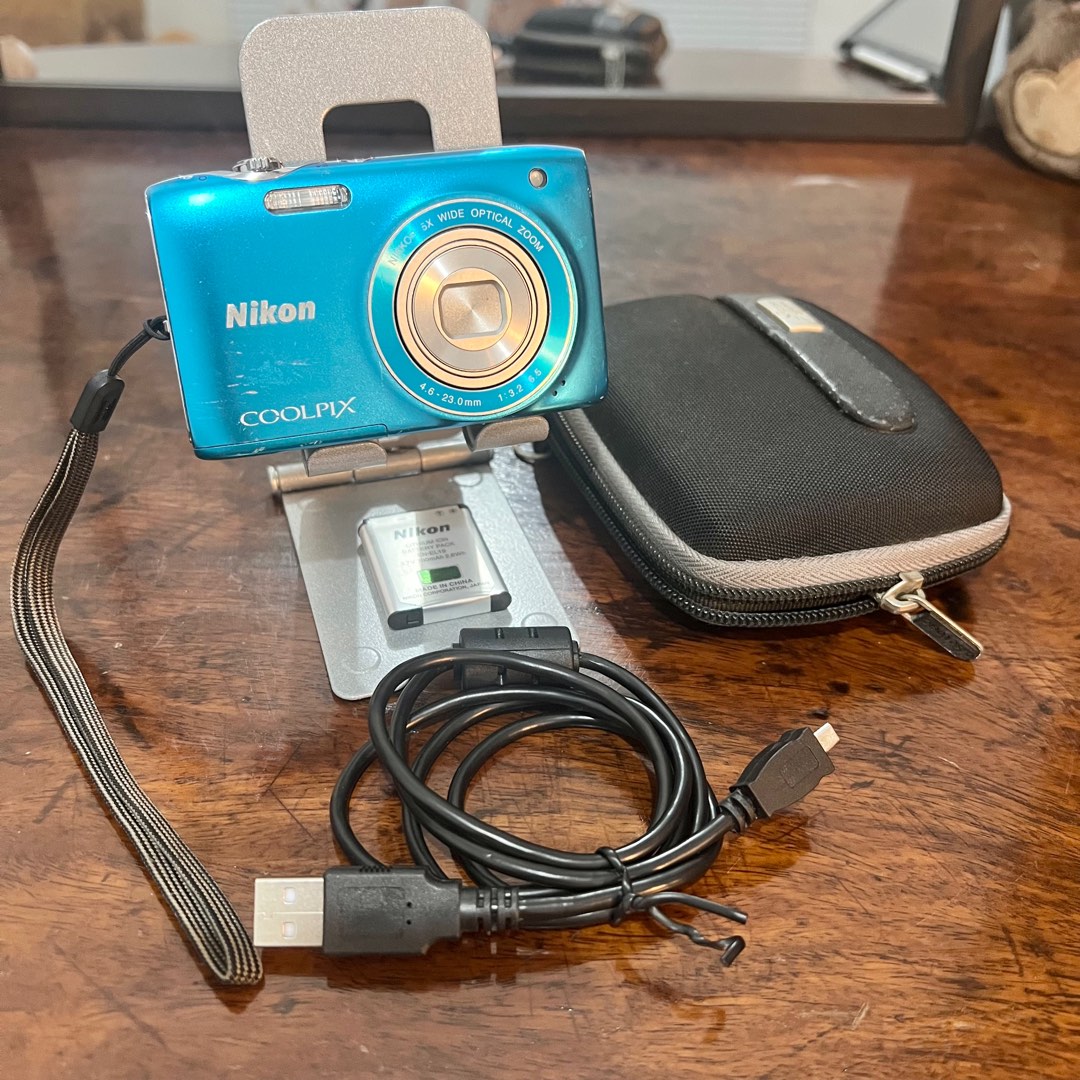 Nikon Coolpix S3100 Digital Camera Digicam (READ DESCRIPTION ...
