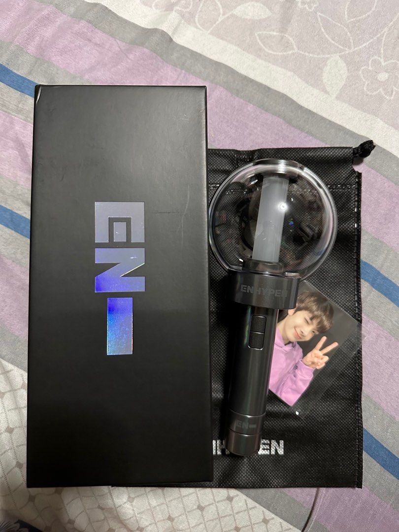 On Hand Enhypen Official Lightstick, Hobbies & Toys, Memorabilia ...