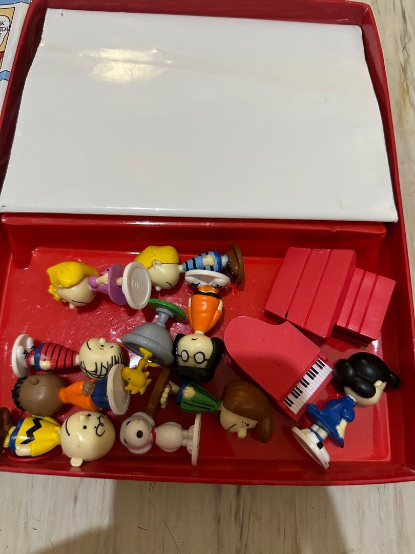 Peanuts busy book for kids, Hobbies & Toys, Books & Magazines, Children ...