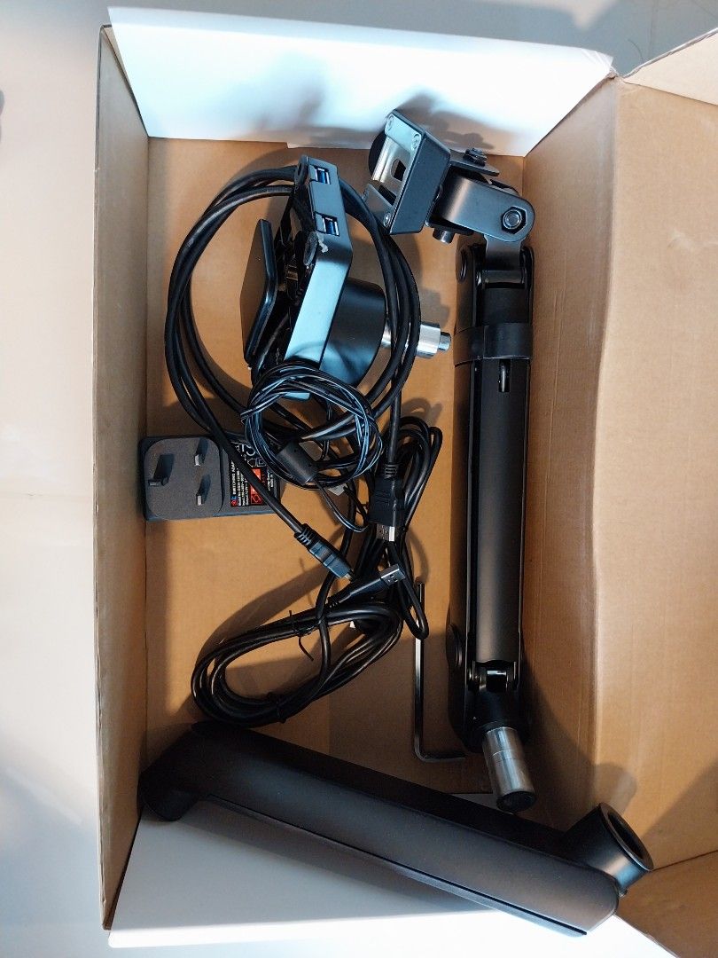 Prism+ W220v Monitor + Arc Stealth Monitor Arm, Computers & Tech, Parts ...