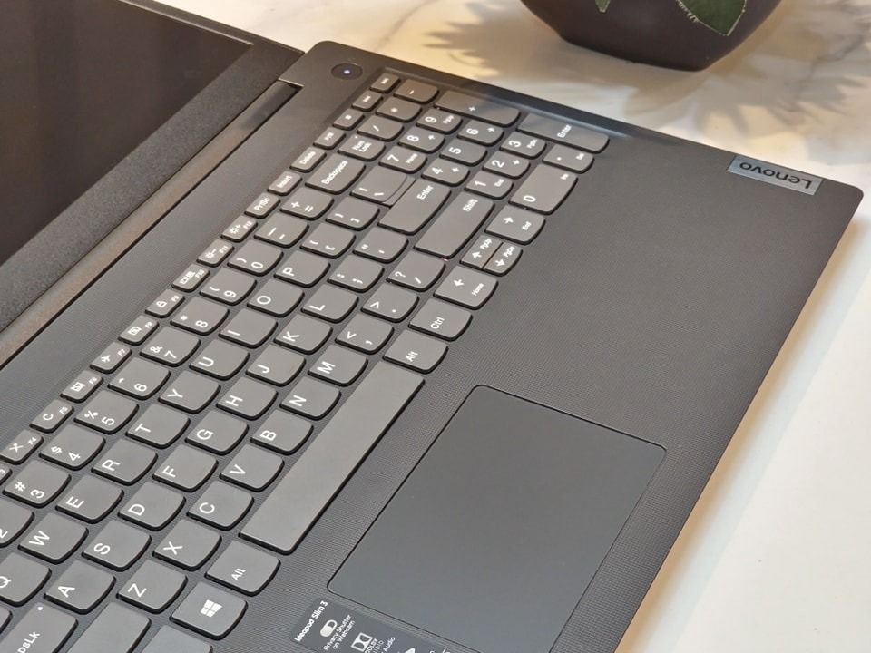 Rush! Lenovo Ideapad Slim 3 I5 10TH GEN 8GB RAM 256GB SSD + 1000 ...