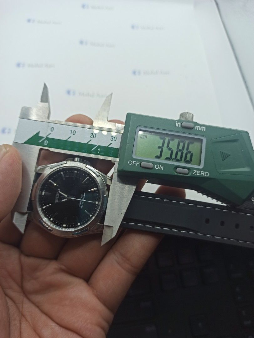 Seiko kinetic auto relay, Men's Fashion, Watches & Accessories, Watches ...