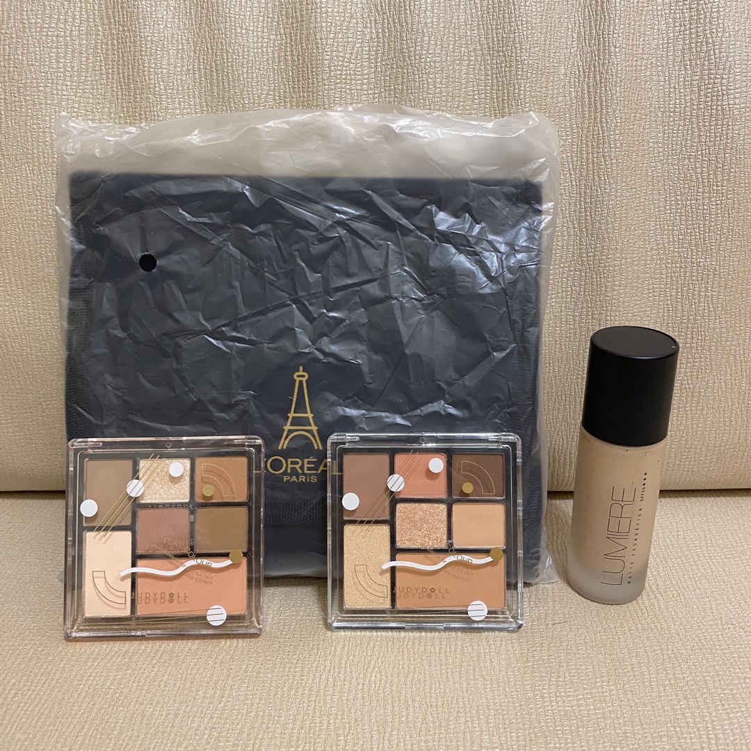 全新梳洗收納包/二手橘朵眼影盤/二手solone粉底液W2.5, 香水、美妝、保養, 臉部彩妝、保養與清潔, 化妝品在旋轉拍賣